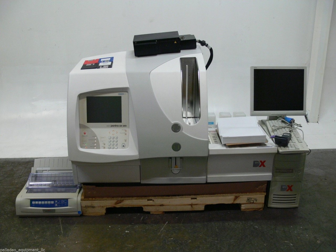 Horiba ABX Diagnostics Pentra DX120 Hematology Analyzer W/ Software
